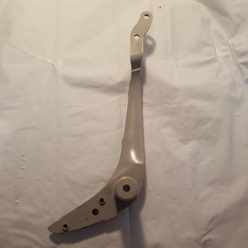 Mercedes-Benz Passenger Side Interior Door Handle Sup… - Gem